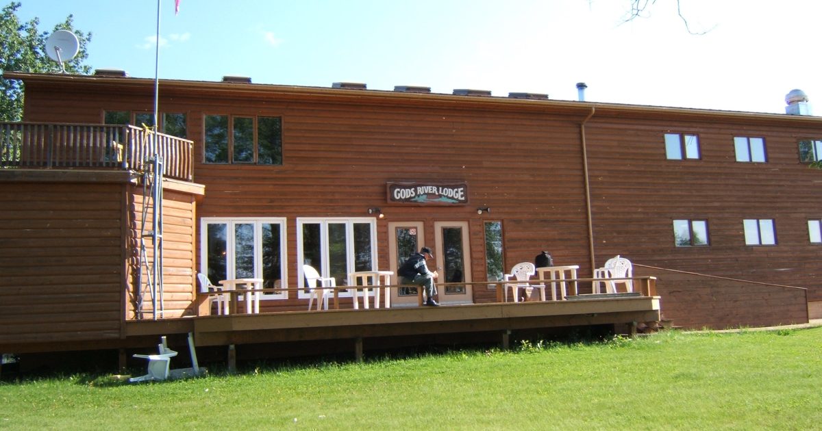 Gods River Lodge | Travel Manitoba