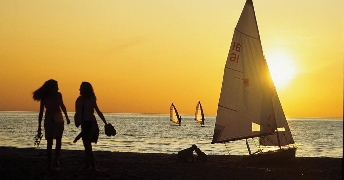 Gimli | Travel Manitoba