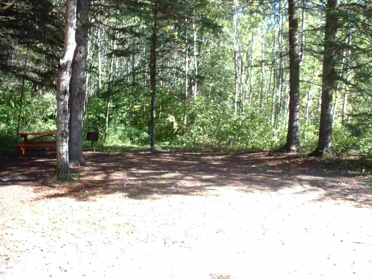 Onanole RV Park & Campground | Travel Manitoba