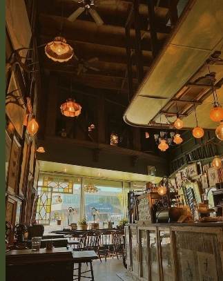 Cleocatra Cafe | Travel Manitoba