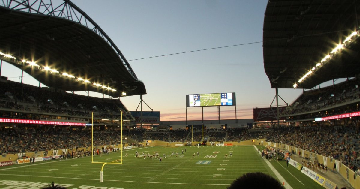 3 Ways To Learn More About The Winnipeg Blue Bombers | Travel Manitoba